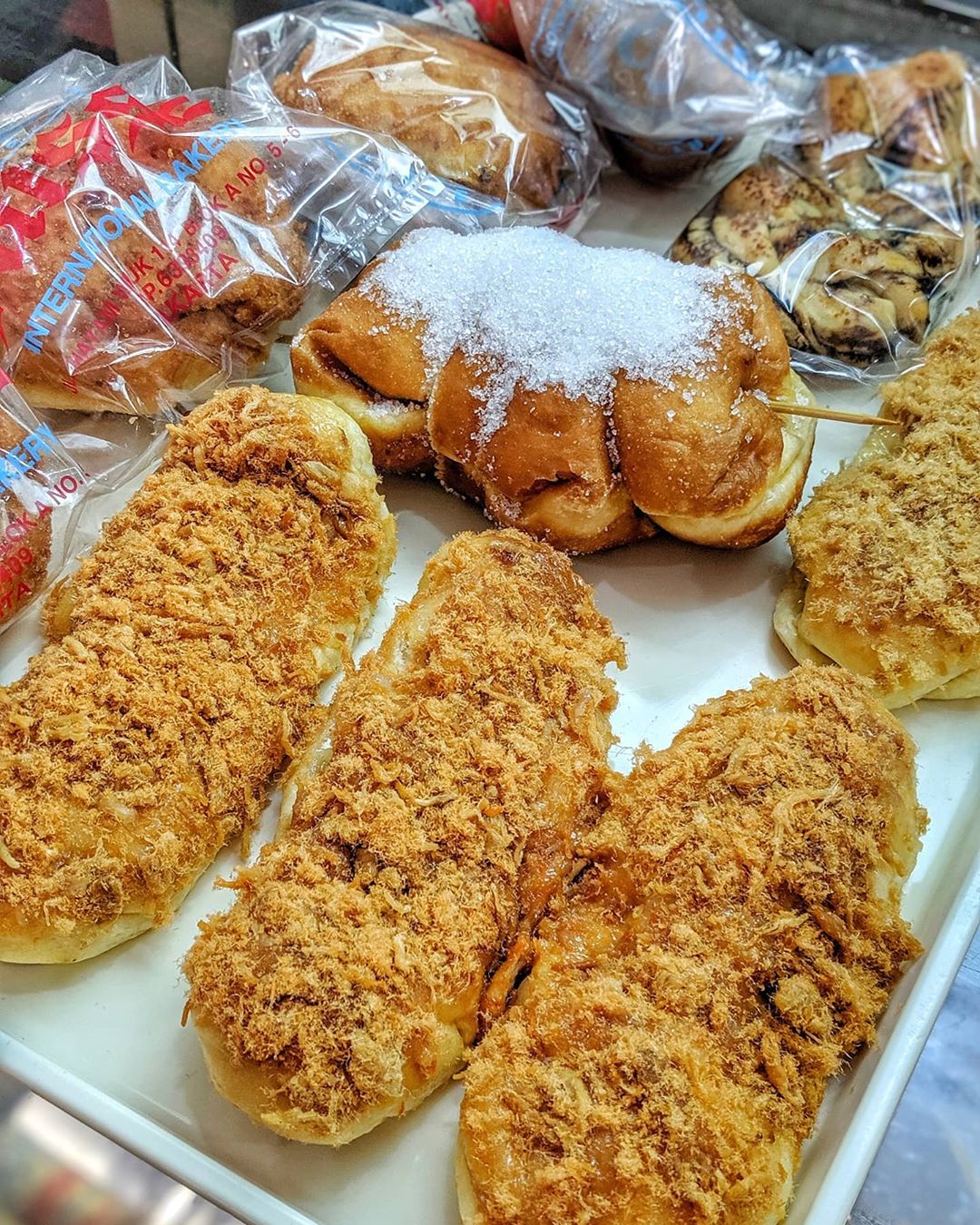 Bernostalgia dengan 5 Toko Roti Legendaris di Jakarta - JNEWS Online