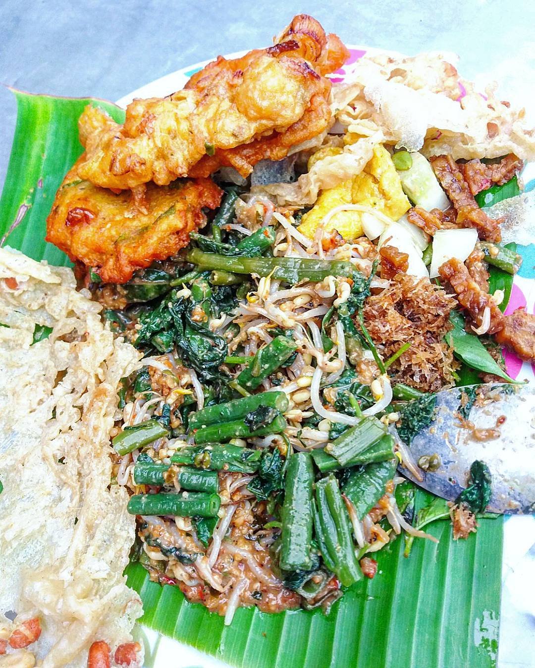 Maknyus! Ini Dia 5 Nasi Pecel Enak di Surabaya - JNEWS Online Berita ...