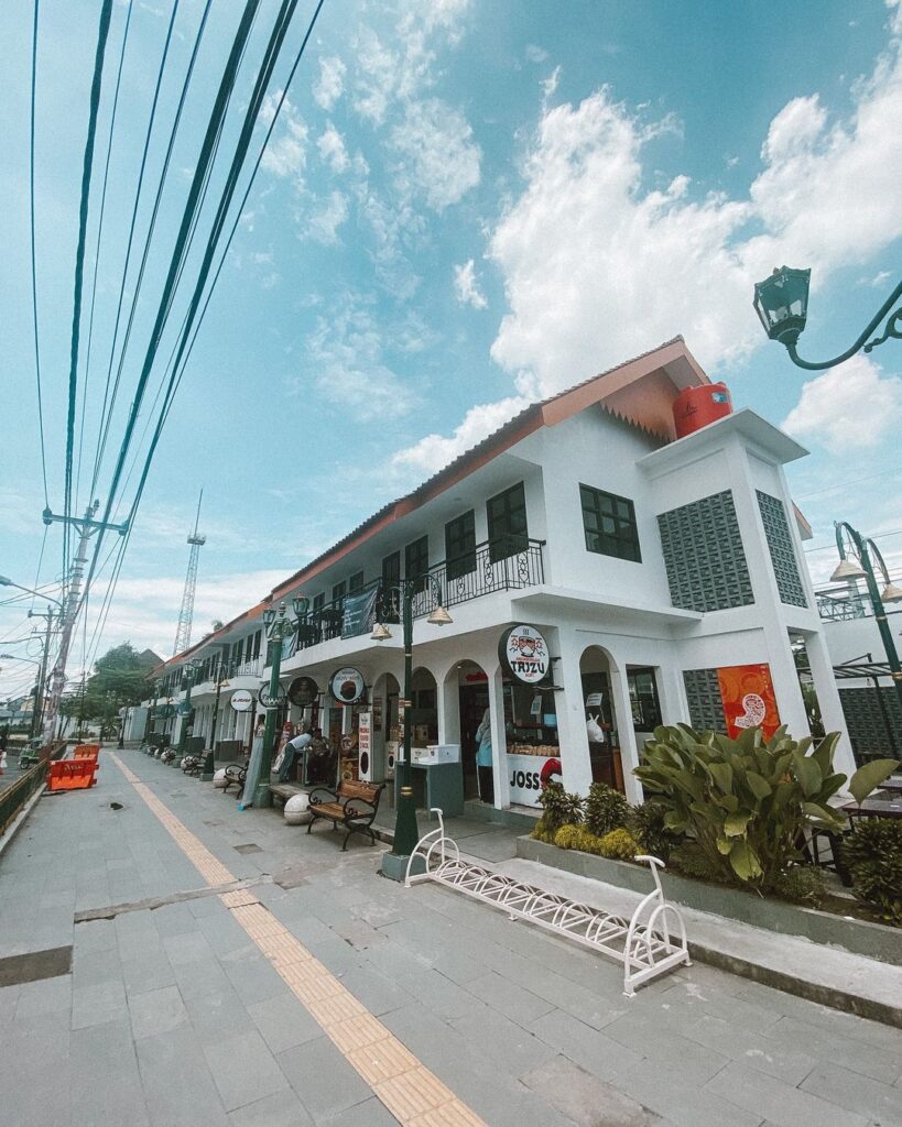 Selasar Malioboro, Wajah Baru Malioboro yang Indah - JNEWS Online ...